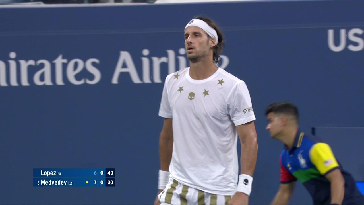 SlamTracker: Break Point; Medvedev loses the point with a forehand ...